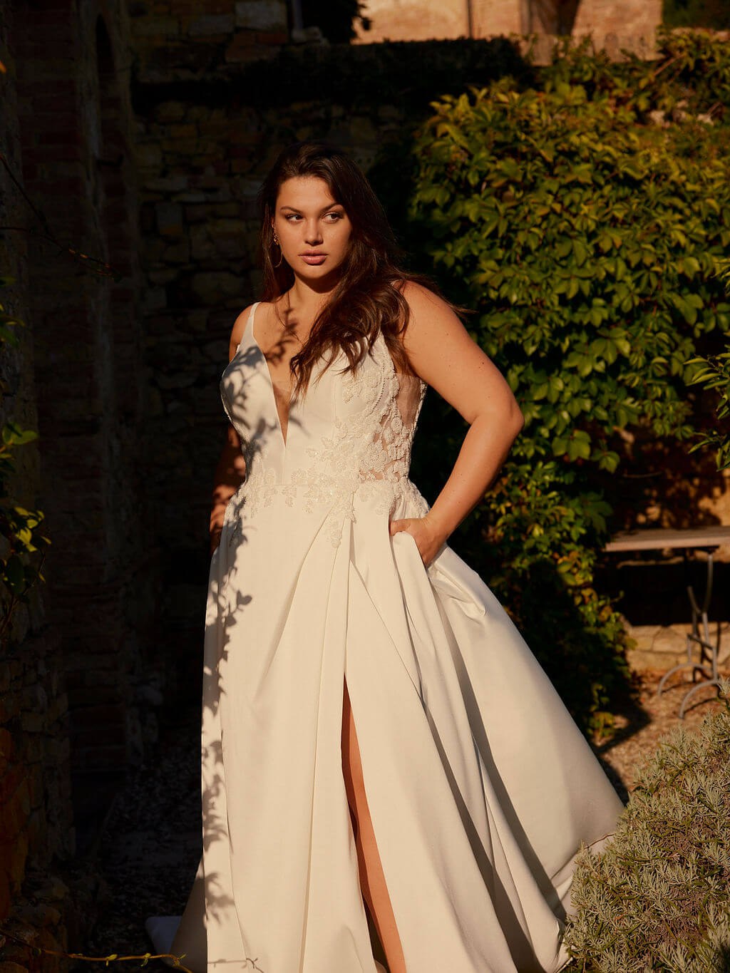 DOTTIE-C | Plus size bridal ballgown with sleeves | Modeca
